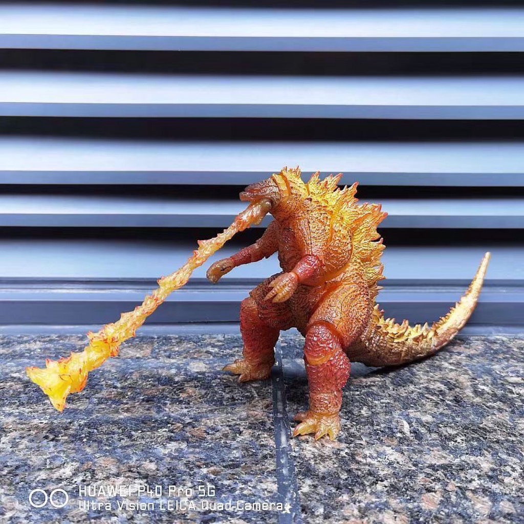 Spot NECA Godzilla new SHM Red Lotus Godzilla Red Lotus spray energy ...