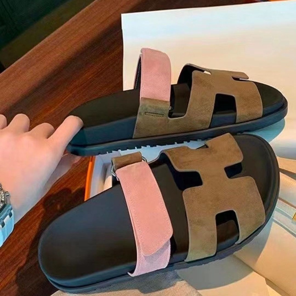 Hermès 2023 Verão novos chinelos frios de sola grossa Casal feminino ...