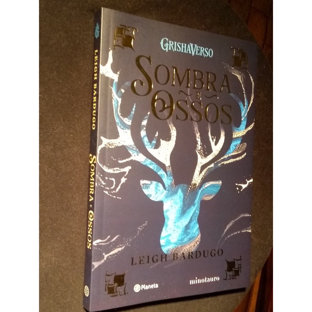 Sombra e Ossos de Leigh Bardugo | Shopee Brasil