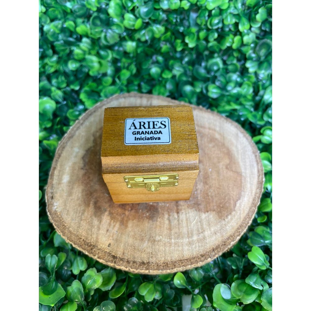 Baú com Pedra de Signo - Áries Granada | Shopee Brasil