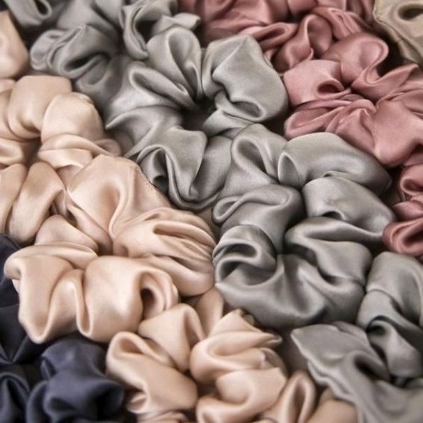 kit de 5, 10 ou 15 scrunchies de cetim/ kit scrunchie/ kit xuxinha de ...