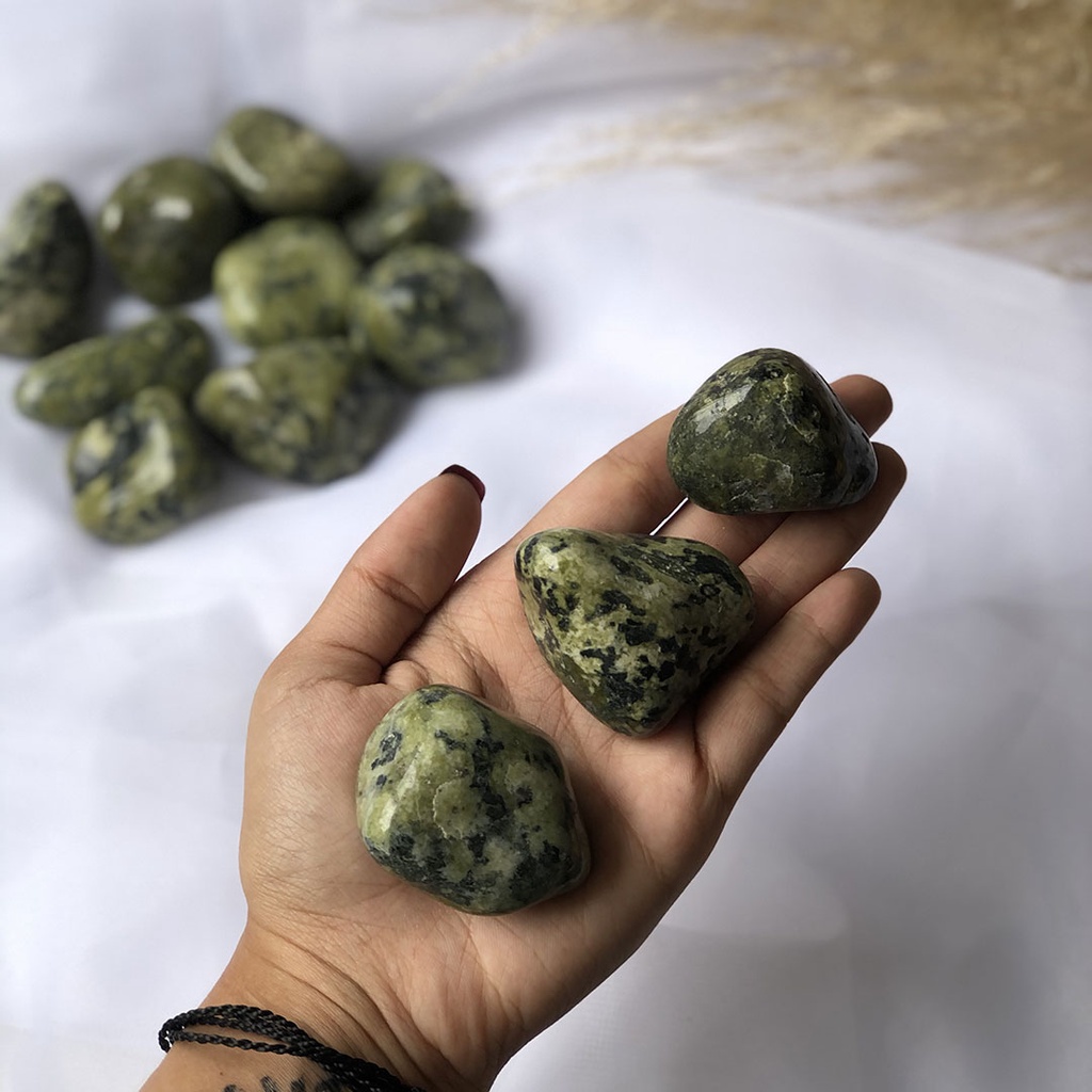 Jade Nefrita ou Jadeíta - Cura | Shopee Brasil