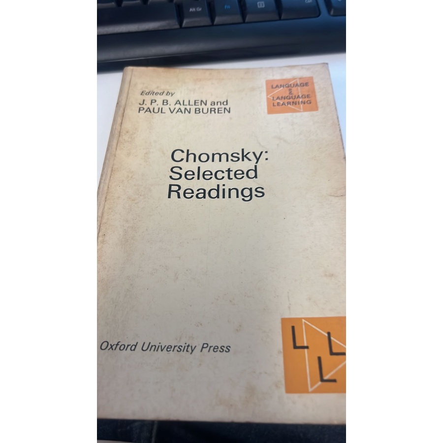 Chomsky: Selected Readings | Shopee Brasil Chomsky: Selected Readings | Shopee Brasil