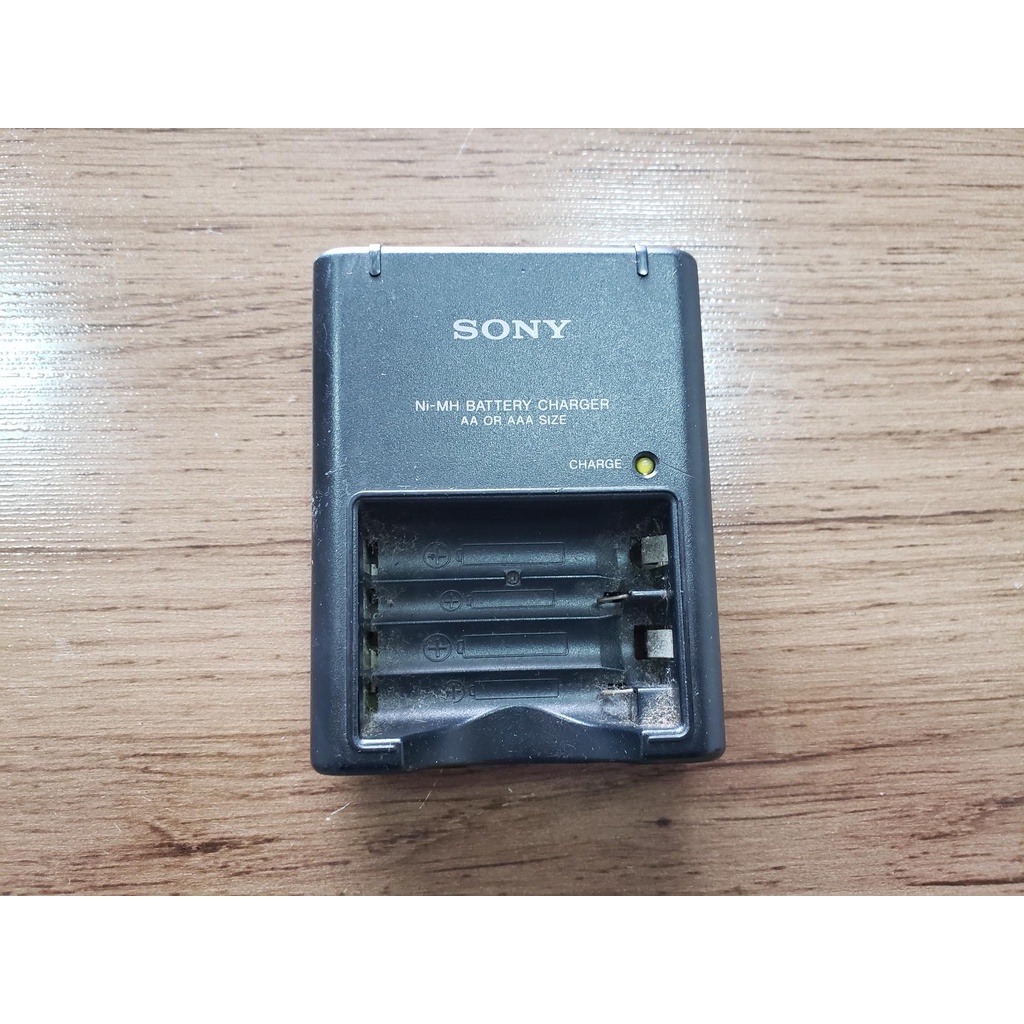 Carregador De Pilhas Ni-mh Sony Cybershot Original | Shopee Brasil