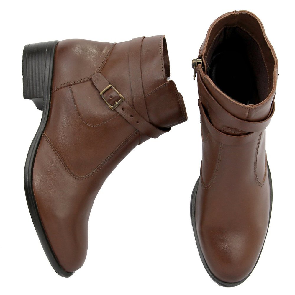 Bota Montaria Coturno Cano Curto Couro com Ziper 8002 Nutella | Shopee ...