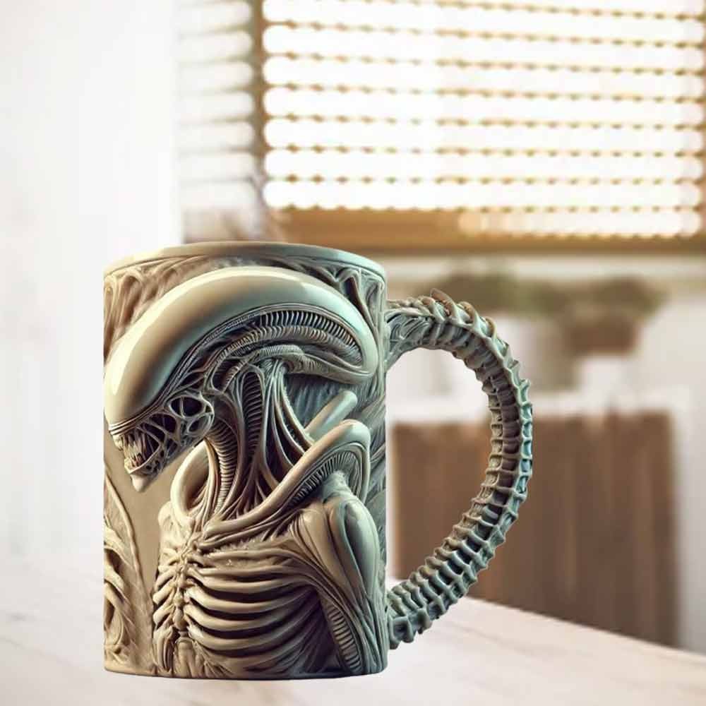 Xenomorph / Alien Drinking Coffee Mug - Gift For Horror Fans 2025 New ...