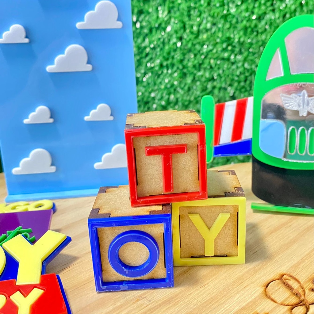 KIT TRIO DE CUBOS “TOY STORY” MDF+ACRÍLICO COLORIDOS 3 CUBOS PALAVRA ...