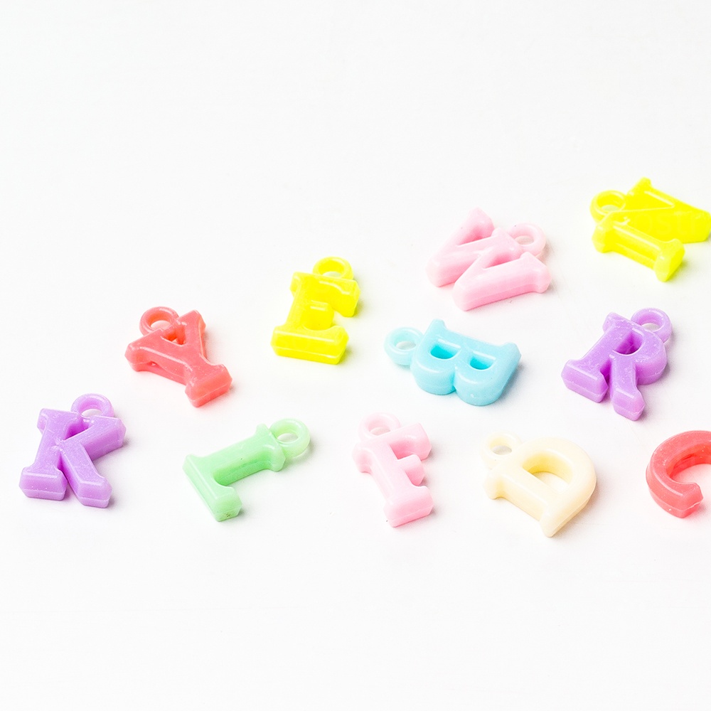 Pingente do Alfabeto 14mm com Letras Sortidas Cores Sortidas. Embalagem ...
