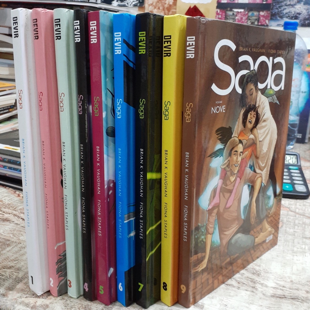 Saga Volumes 1 ao 9 autor Brian K. Vaughan / Fiona Staples | Shopee Brasil
