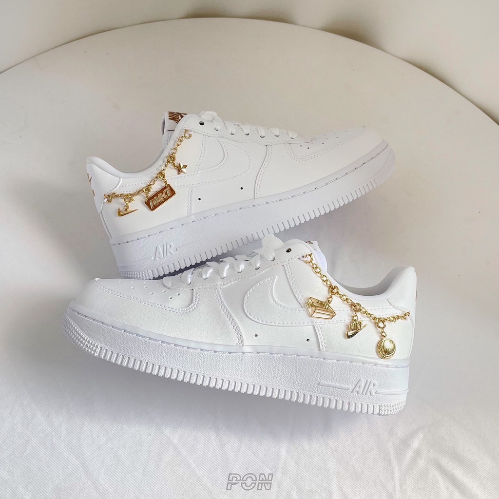 Nike Air Force 1 Lucky Charms Corrente de Ouro Platina AF1 DD1525-100 ...