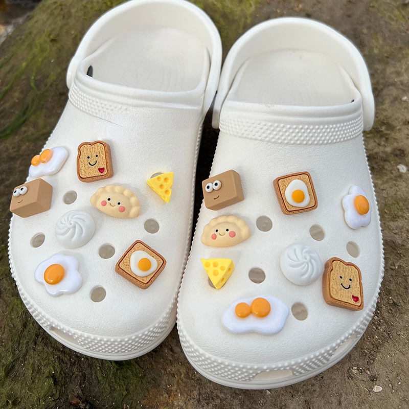 Cute Smiley Toast Croc Jibbitz Para Crianças Jibitz Charme De Pão De ...
