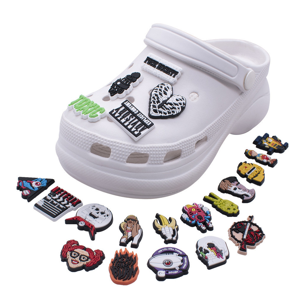 Esqueleto Fofo Jibbits Para Homens Netflix Jibits Crocs Charm Skull ...