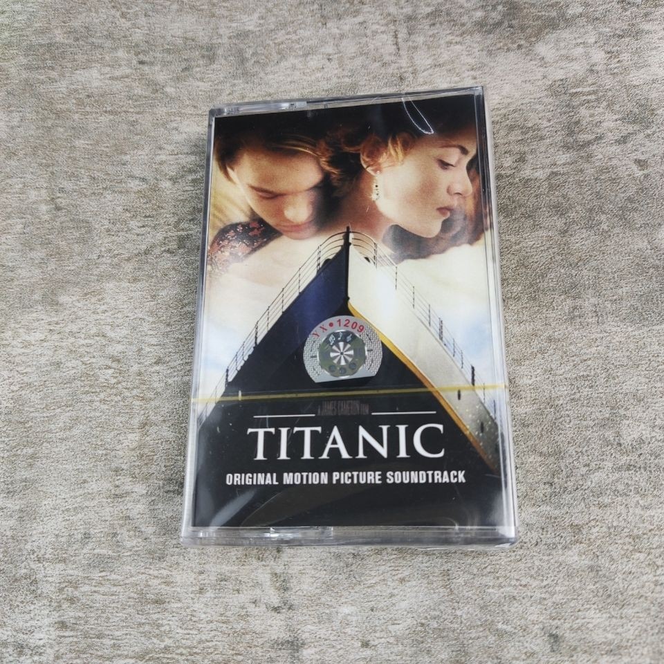 Fita Cassete Titanic MOTION PICTURE SOUNDTRACK + Livro De Letras [Selado] Novíssimo | Shopee Brasil