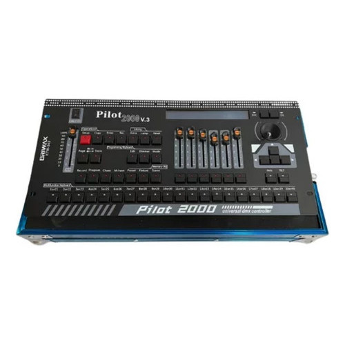 Mesa Controladora Dmx Pilot 2000 Com Case | Shopee Brasil