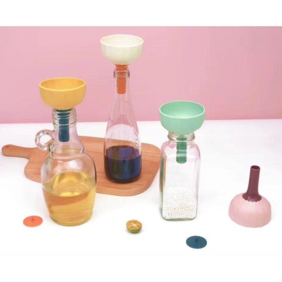 Funil c/ peneira multiuso de silicone Colorido | Shopee Brasil