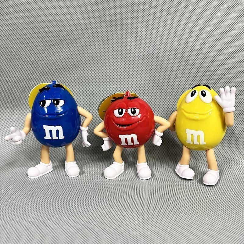 Toy M & M'S Milk Chocolate Beans Mms Man Tank Toy Stand Bean Children Boneca Candy Machine Toy ...