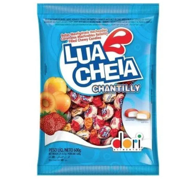 Bala Lua Cheia sabor morango e pêssego com chantilly Pacote com 600g ...