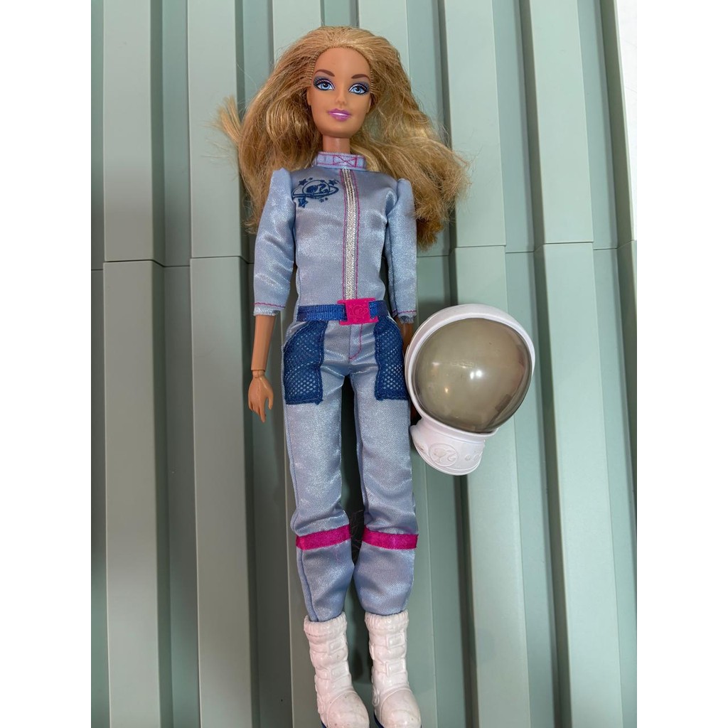 Boneca Barbie Color reveal roupa austronauta | Shopee Brasil