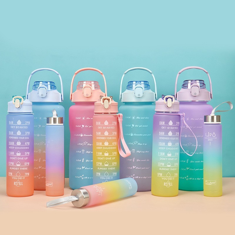 Kit 3 Garrafas De Água 2 Litros Academia Squeeze Galão Colorida Antivazamento Cores Aleatórias ...