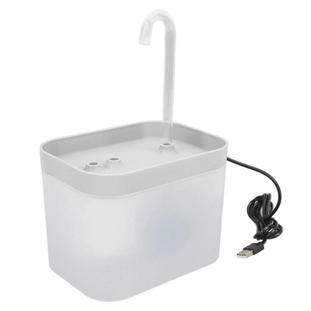 Bebedouro Para Gatos 1,5L - USB | Shopee Brasil