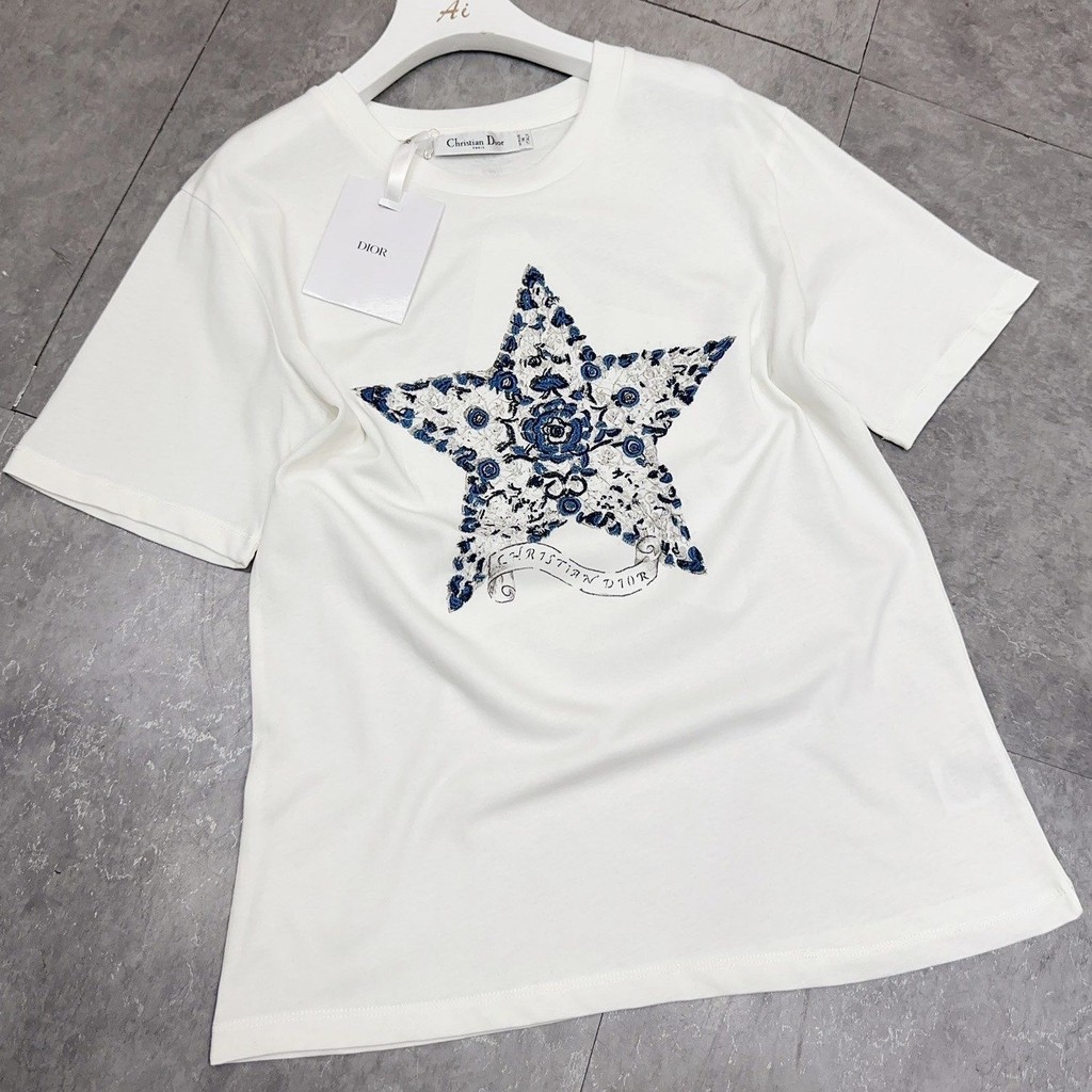 2025 Nova Camiseta de Verão com Decote Redondo, Bordada, Manga Curta ...