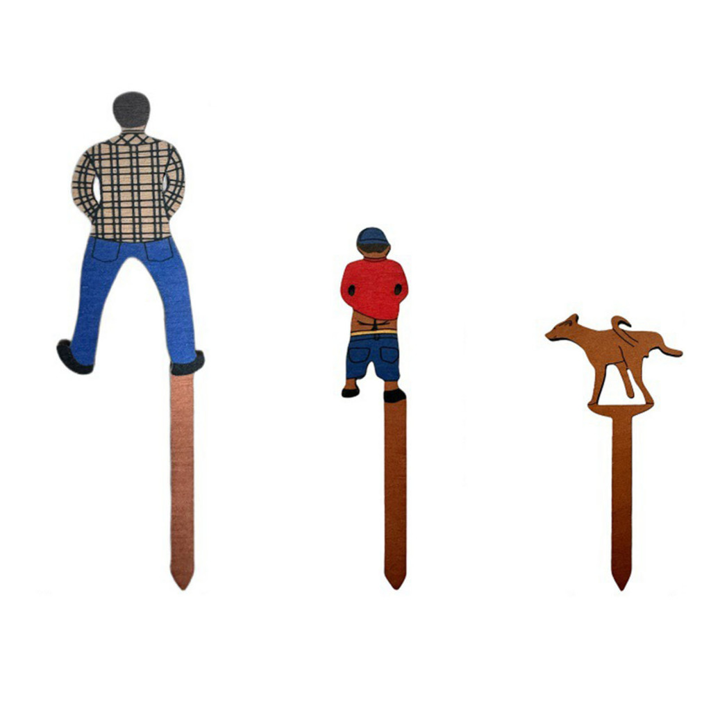 Flowerpot Stake Set Decorative Plant Stakes Handmade Wooden Peeing Man ...