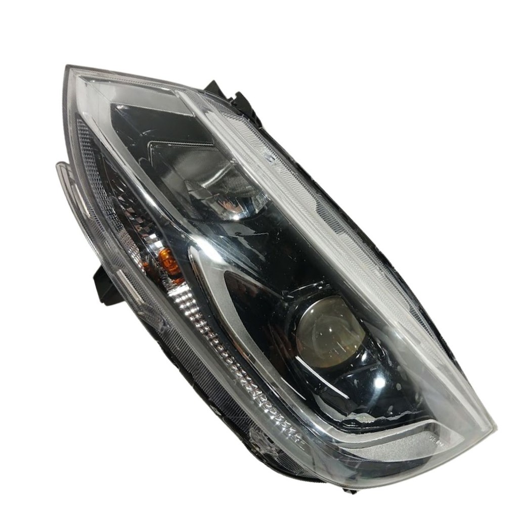 FAROL ESQUERDO GM ONIX 20/23 26309590 | Shopee Brasil