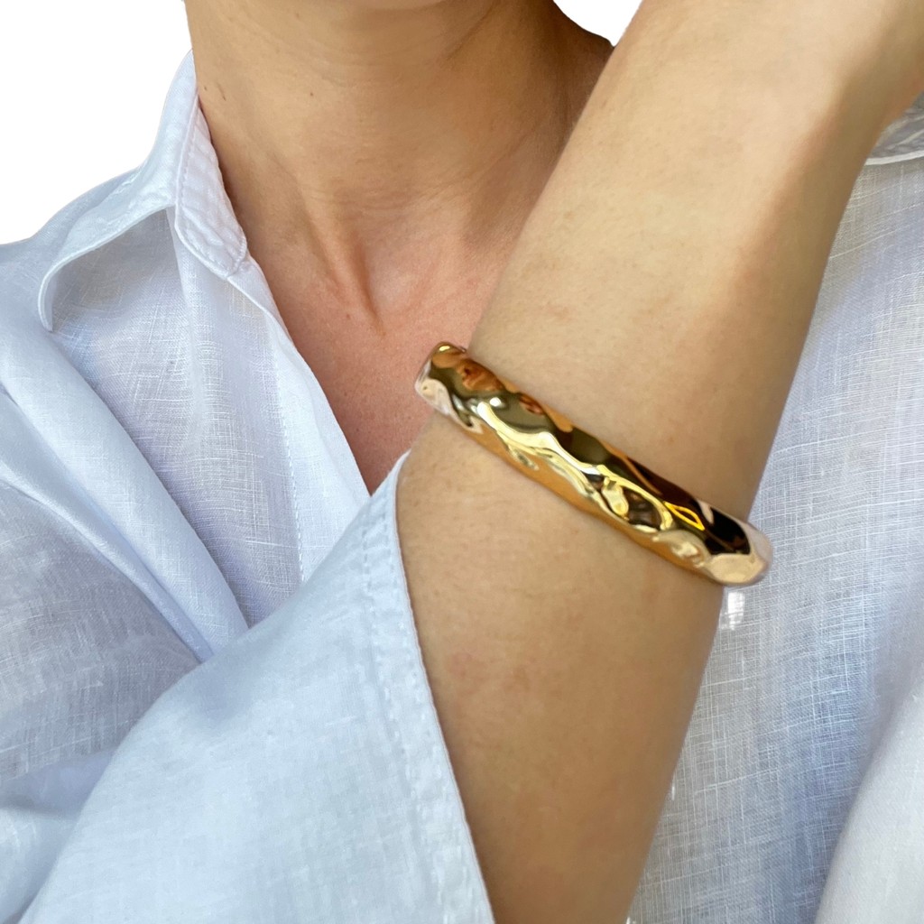 Pulseira Bracelete Martelado Dourado Banhado Ouro 18k Fecho Mola By ...