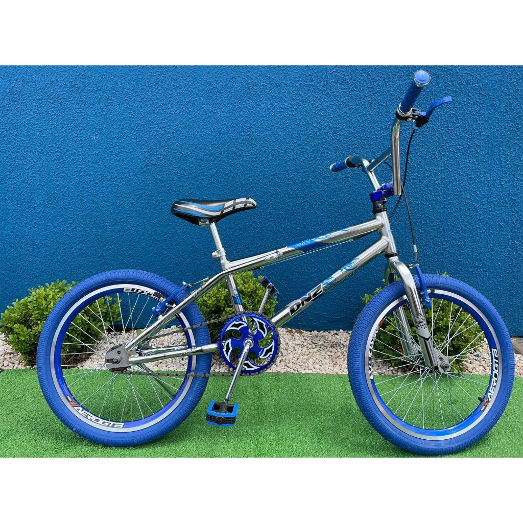 Bicicleta Bike Boy Aro 20 luz cromada Aros Aeros pneus coloridos ...