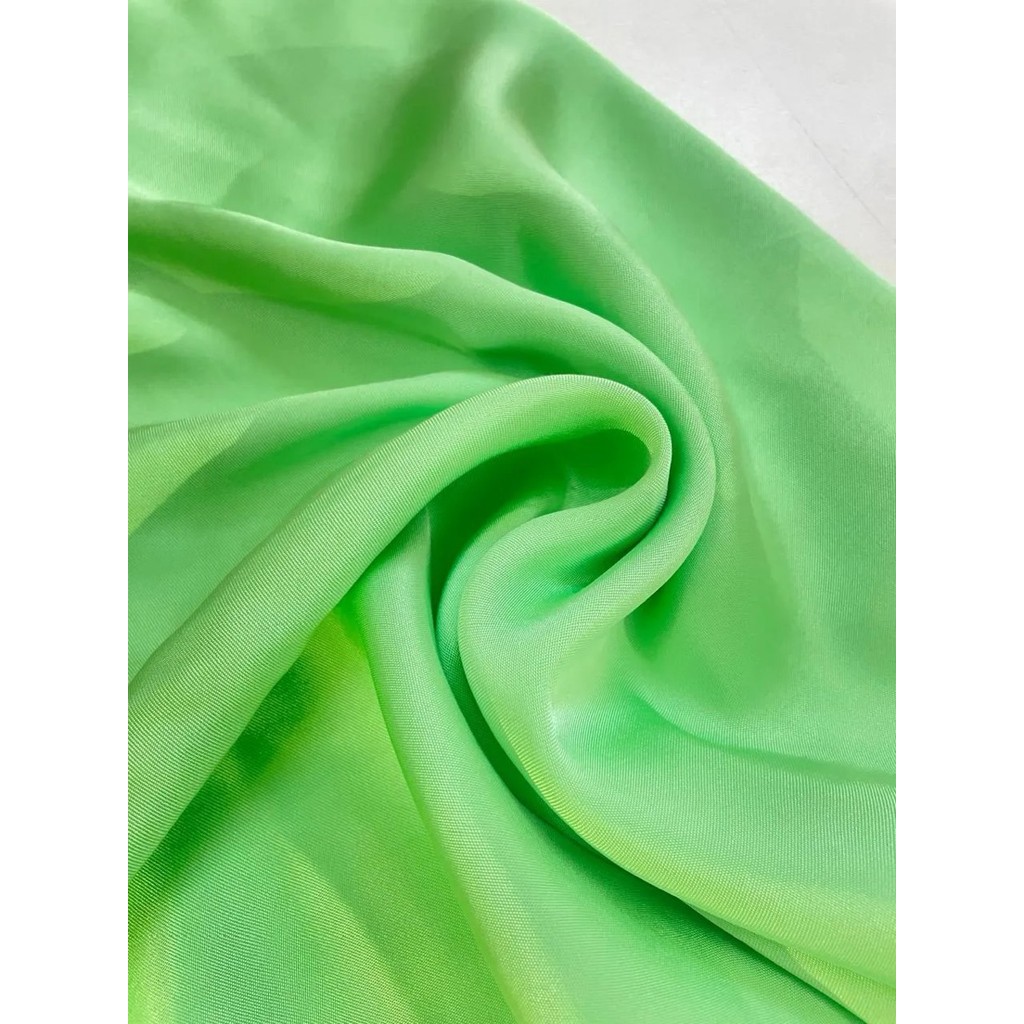 Verde Glossy - Tecido Liso - Tinto - 100% Viscose | Shopee Brasil