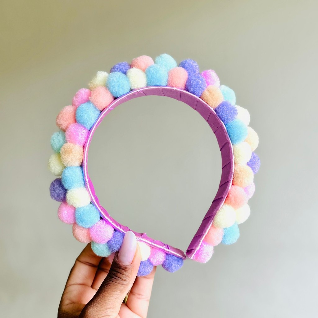 Arco Tiara Pom Pom Coloridos Candy - Carnaval | Shopee Brasil