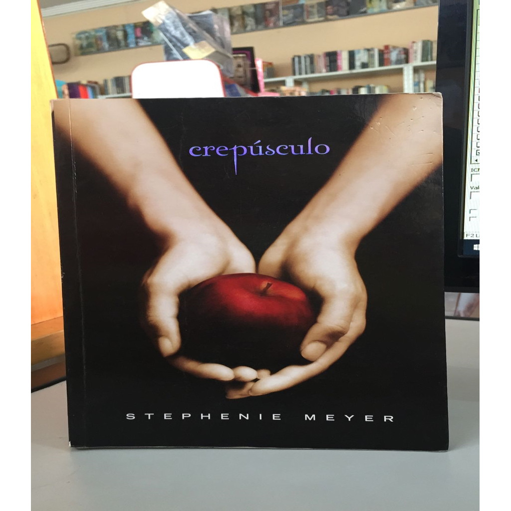 Crepúsculo autor Meyer, Stephenie | Shopee Brasil