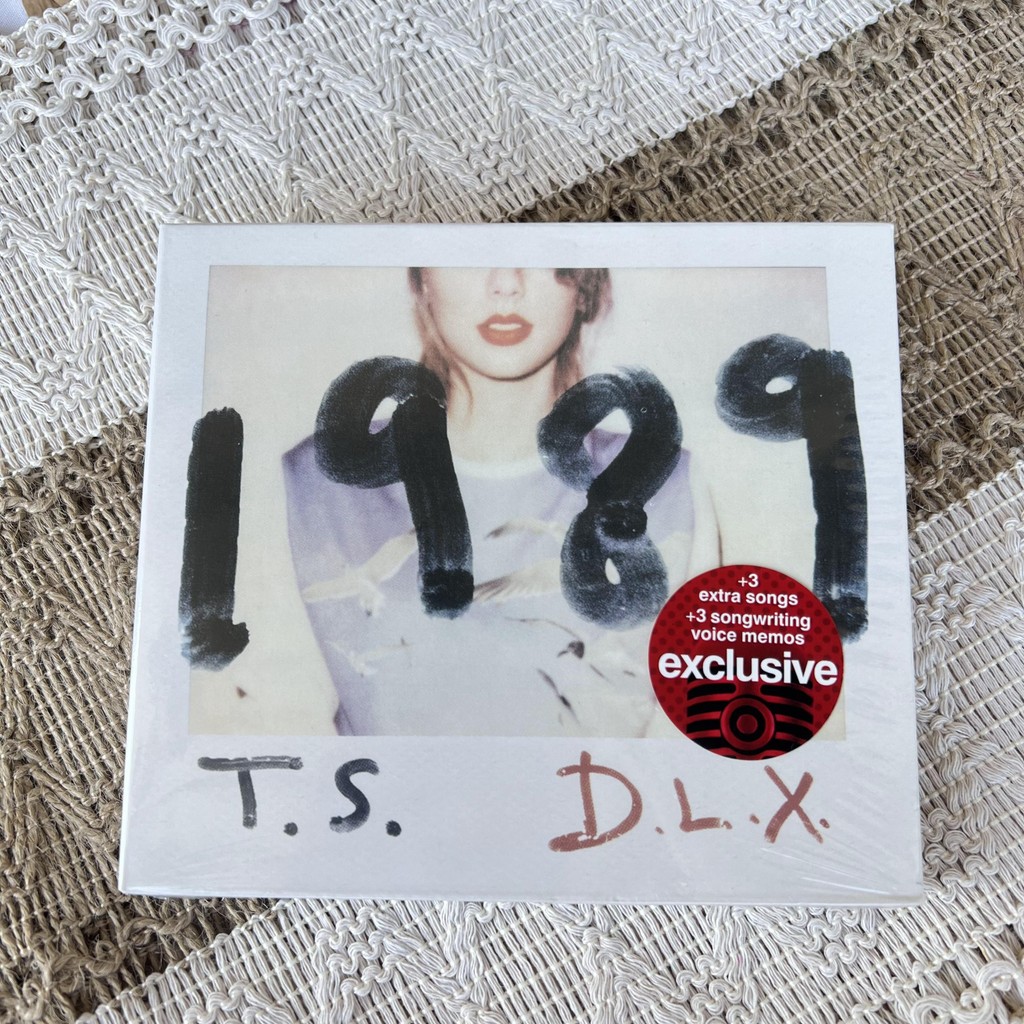 CD Taylor Swift 1989 Deluxe Edition + 3 Músicas Extras E 13 Polaroids ...
