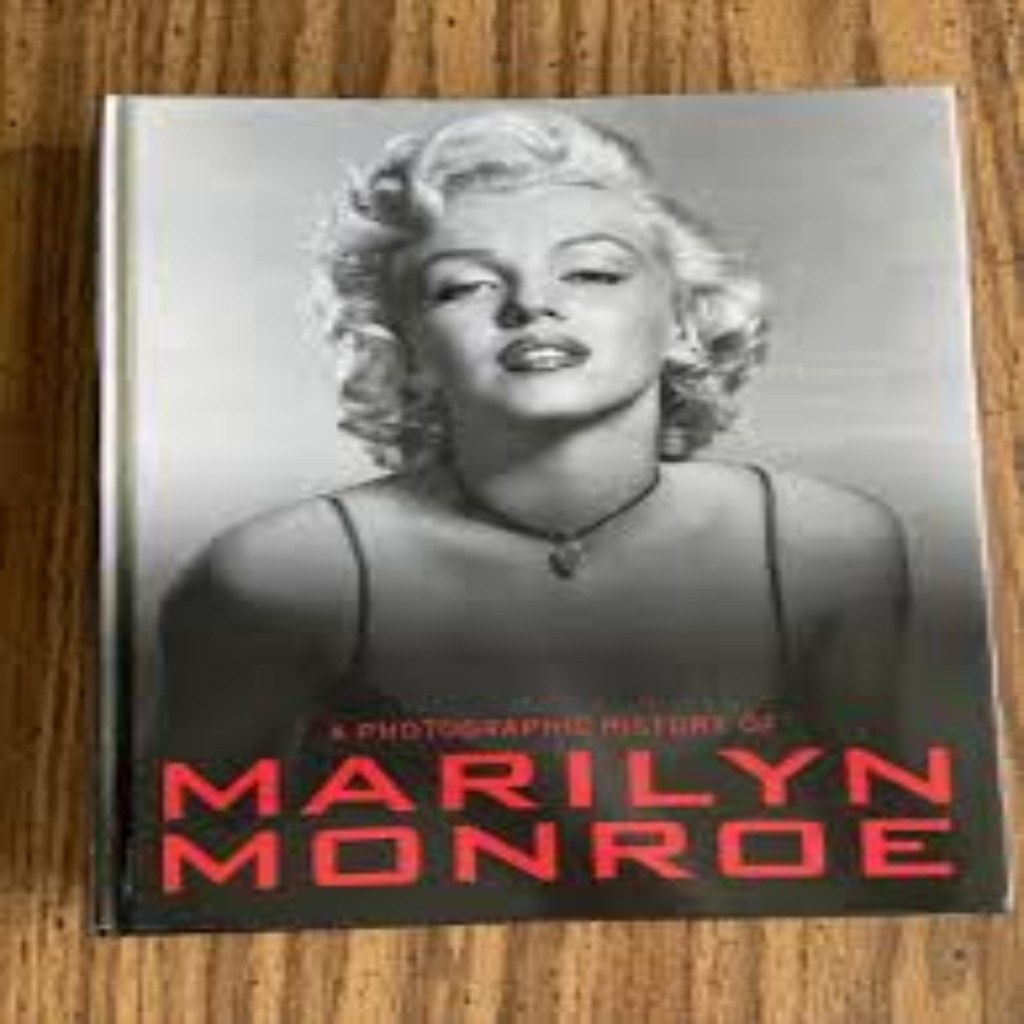 A Photographic History of Marilyn Monroe (Inglês - Usado) autor Marie Clayton | Shopee Brasil