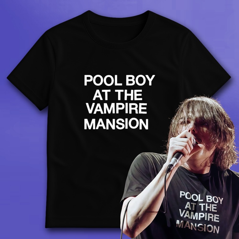 Camiseta Premium Pool Boy At The Vampire Mansion Gerard Way My Chemical ...