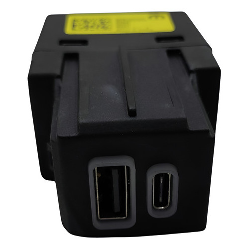 Tomada Usb Dupla Painel Fiat Toro 2.0 Diesel 2025 Ranch 68381663AA ...