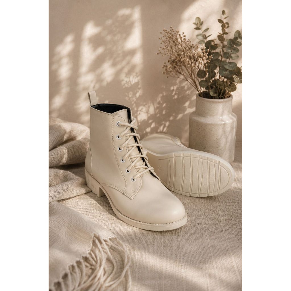 Bota Feminina Estilo Coturno Casual Confortável Para Trabalho Passeio ...
