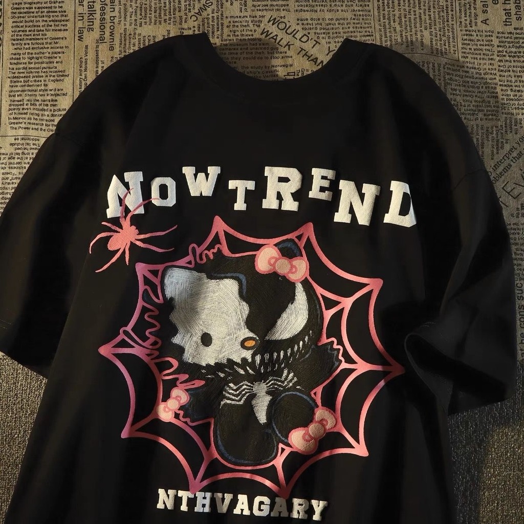 Camiseta Preta Unisex, Design com Hello Kitty Estilizado como Venom ...