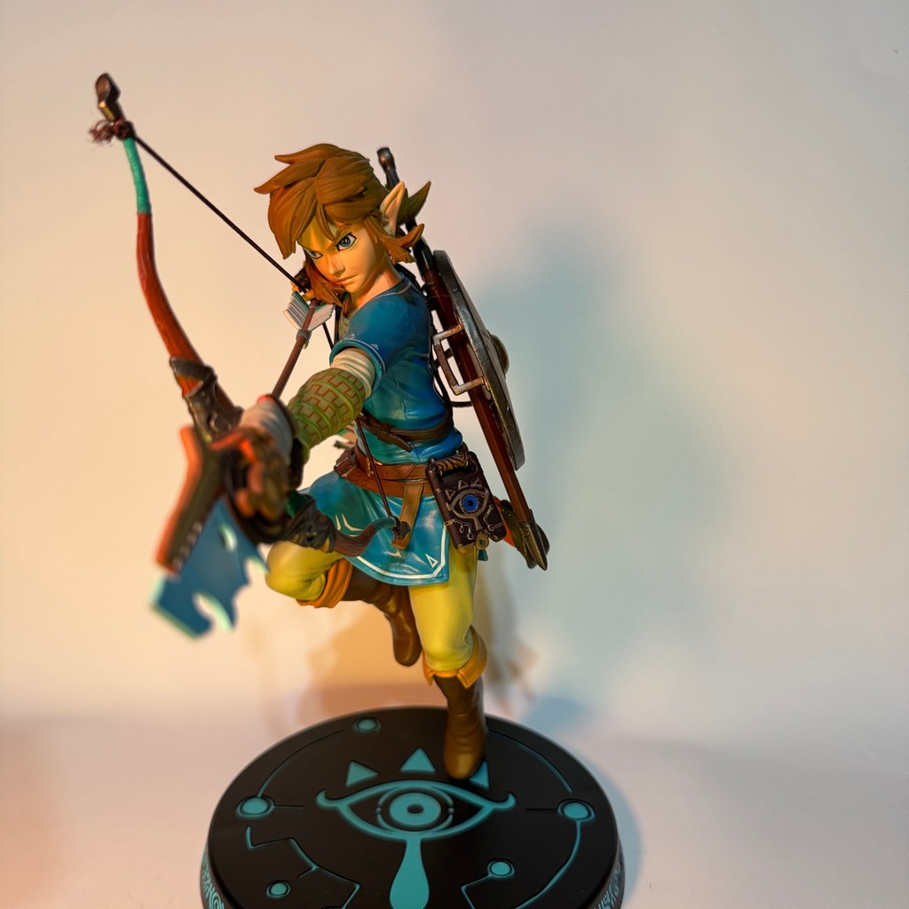 Action Figure Link Zelda Breath of the Wild 22cm | Shopee Brasil