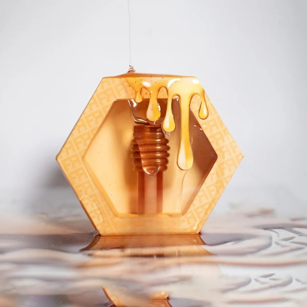 Gloss Labial Mel Honey com Pingente, Hidrata e Brilha | Shopee Brasil