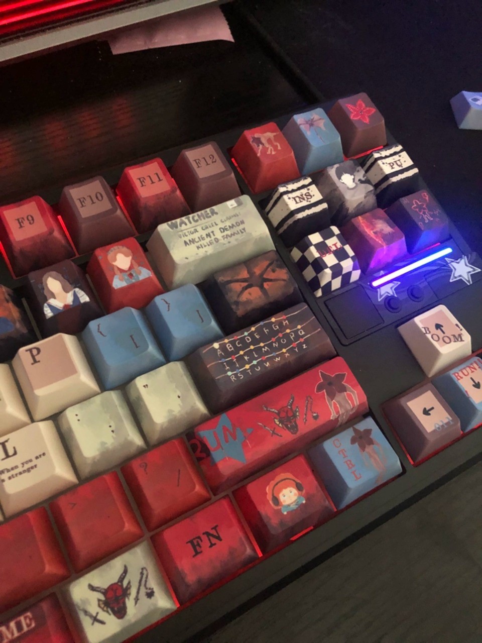 Stranger Things Keycaps 130 + Teclas Cherry/FOA Profile PBT Wooting ...
