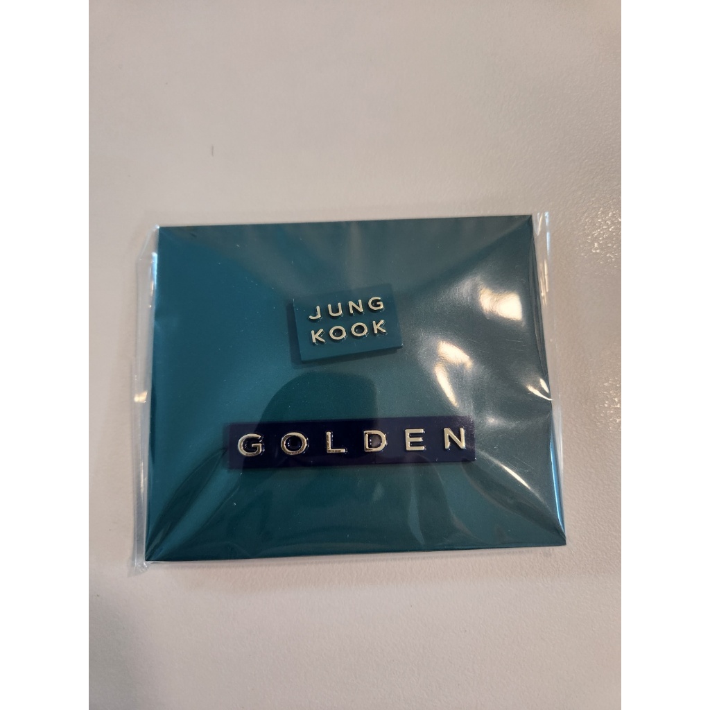 BTS Jungkook JK GOLDEN Oficial MD BADGE | Shopee Brasil