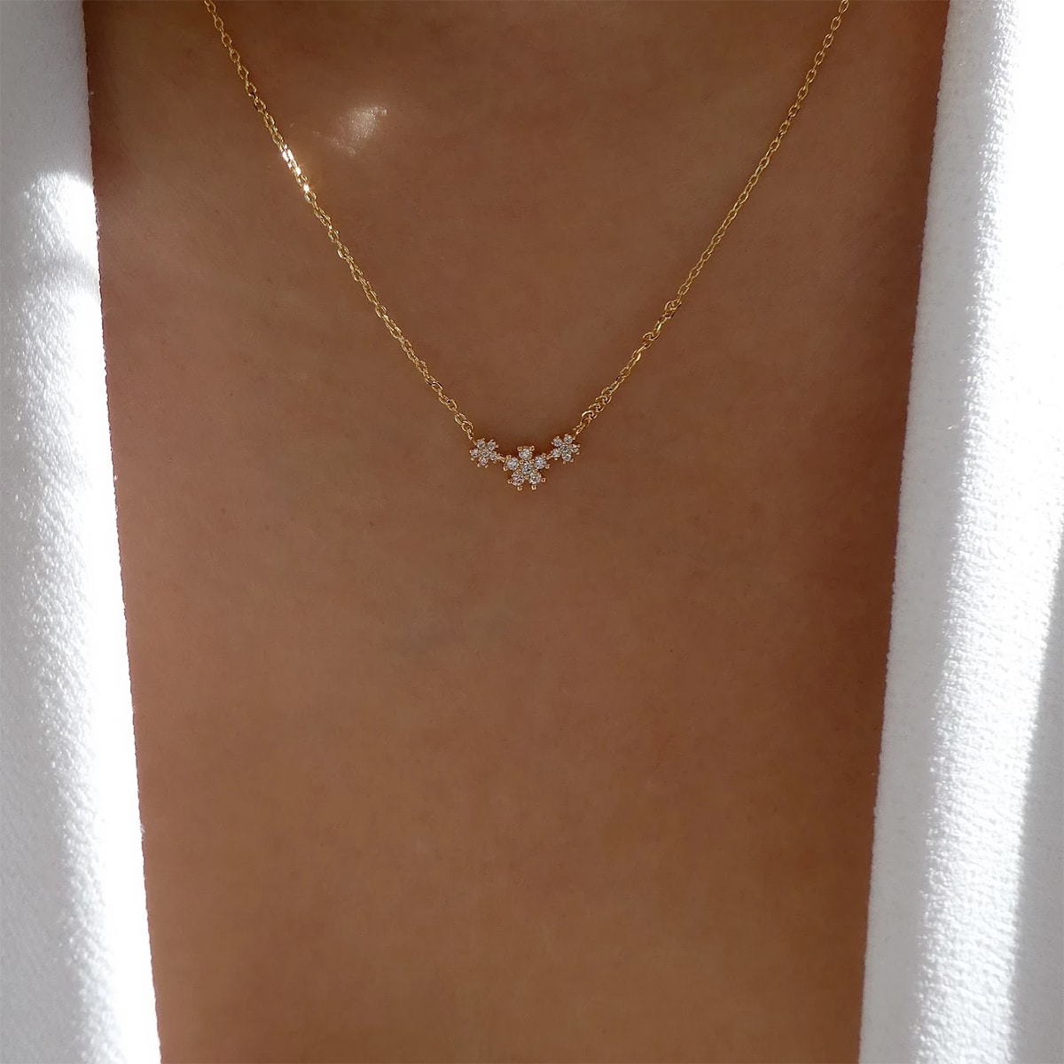 Novo Estilo Transfronteiriço Colar de Pétalas de Diamante Estilo ...